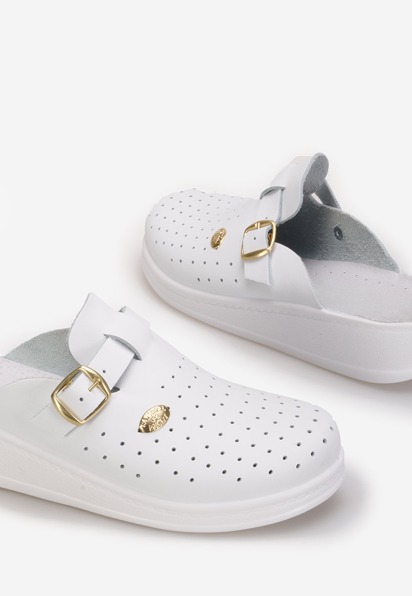 Biele zdravotne slapky na platforme Lasara Zapatos